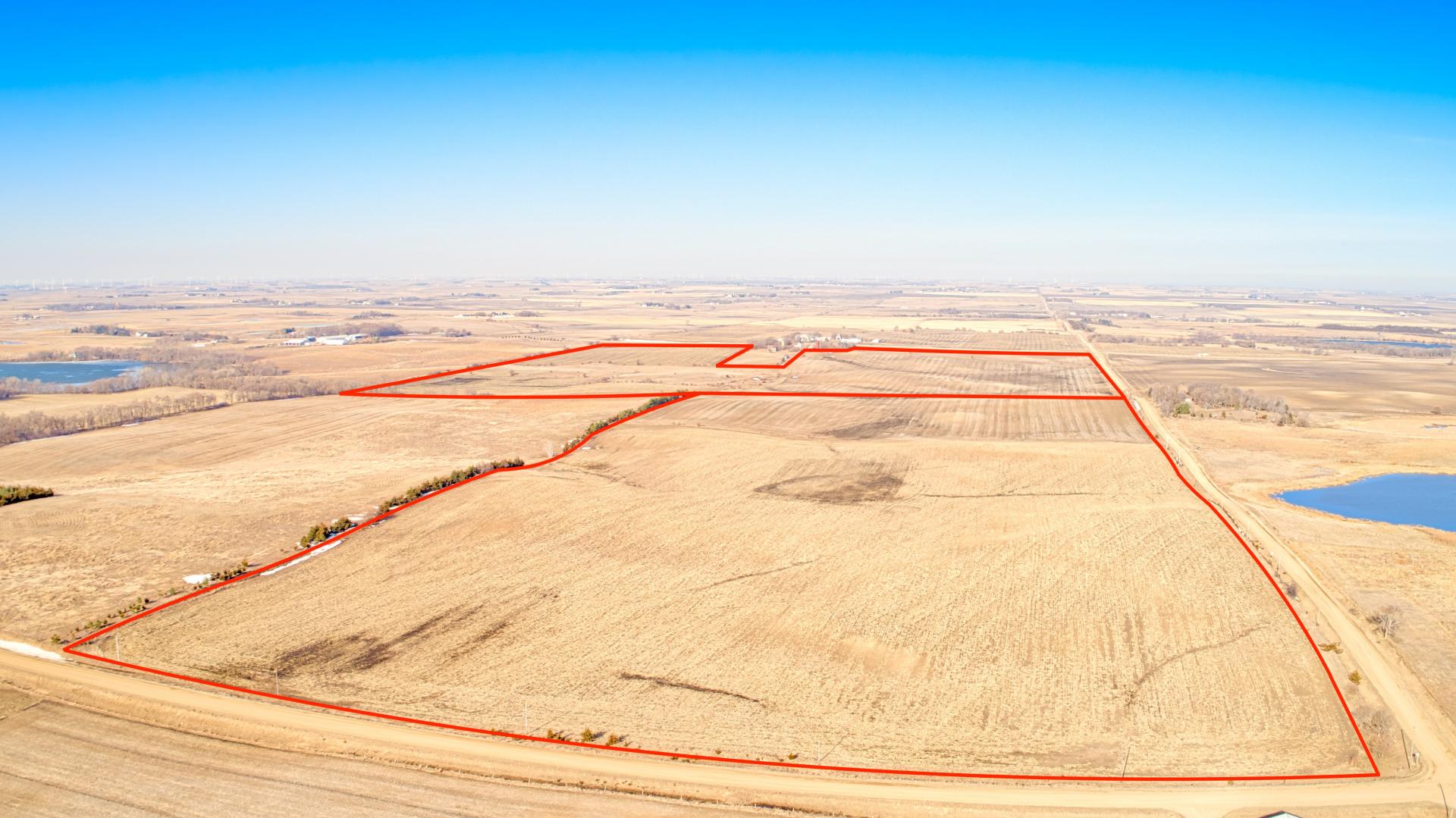 223 7 Surveyed Acres Selling In 2 Tracts Dickinson County Diamond